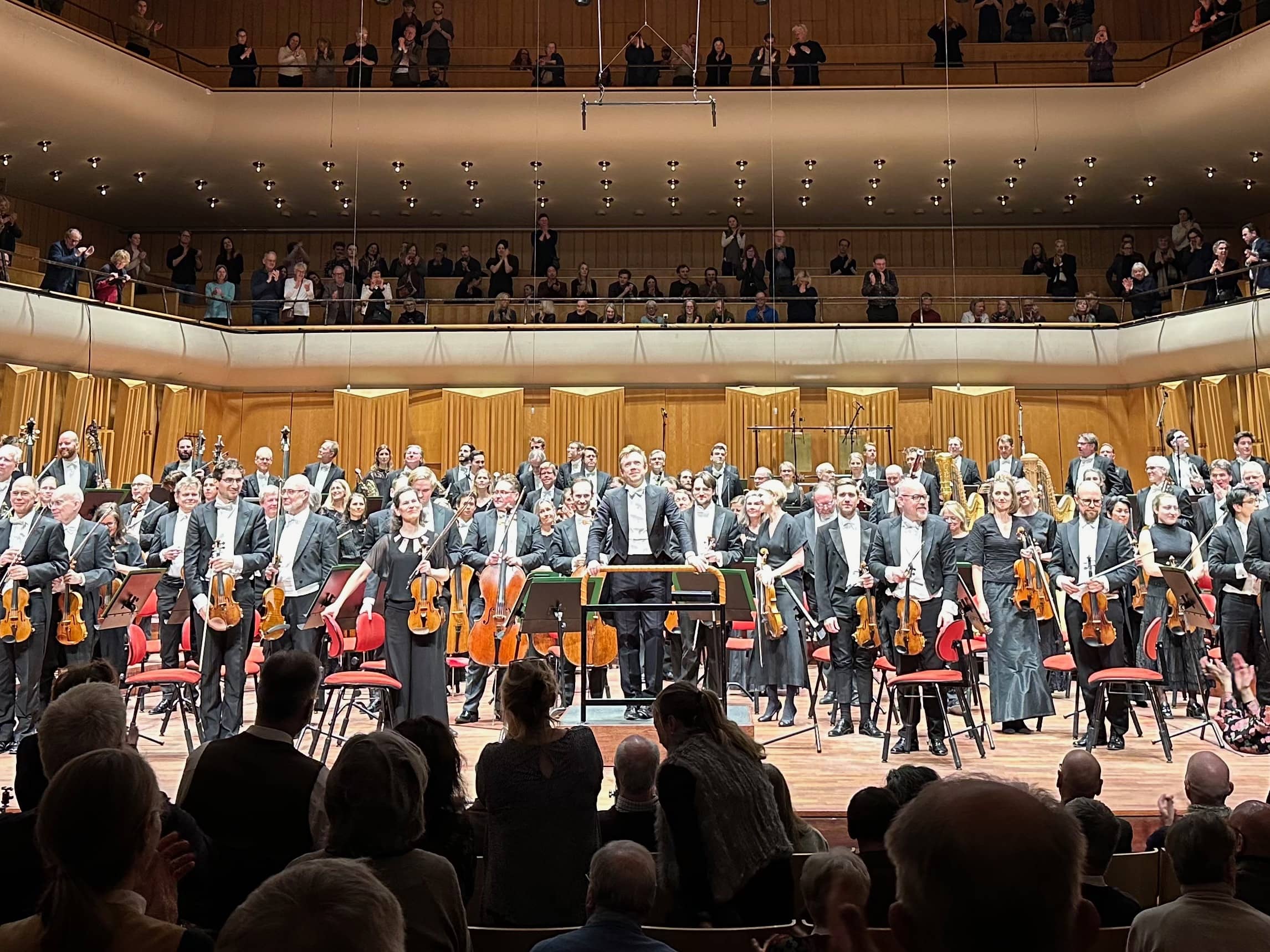Daniel Harding dirige l’Orchestre Symphonique de la Radio Suédoise dans ...